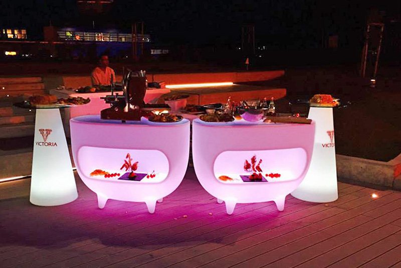 Splay Bar Counter | Designed by Karim Rashid | Slide Design ...
